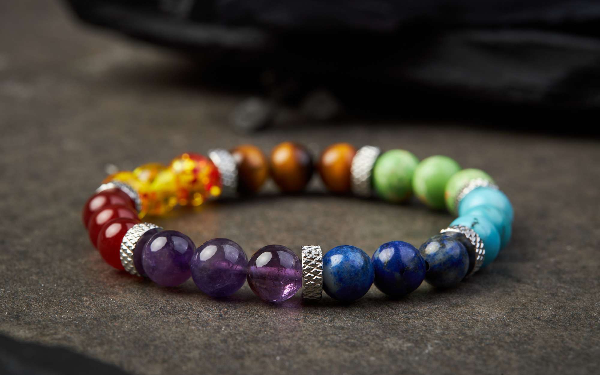 Les 4 meilleurs bracelets de chakra pour la guérison – Karma et Moi